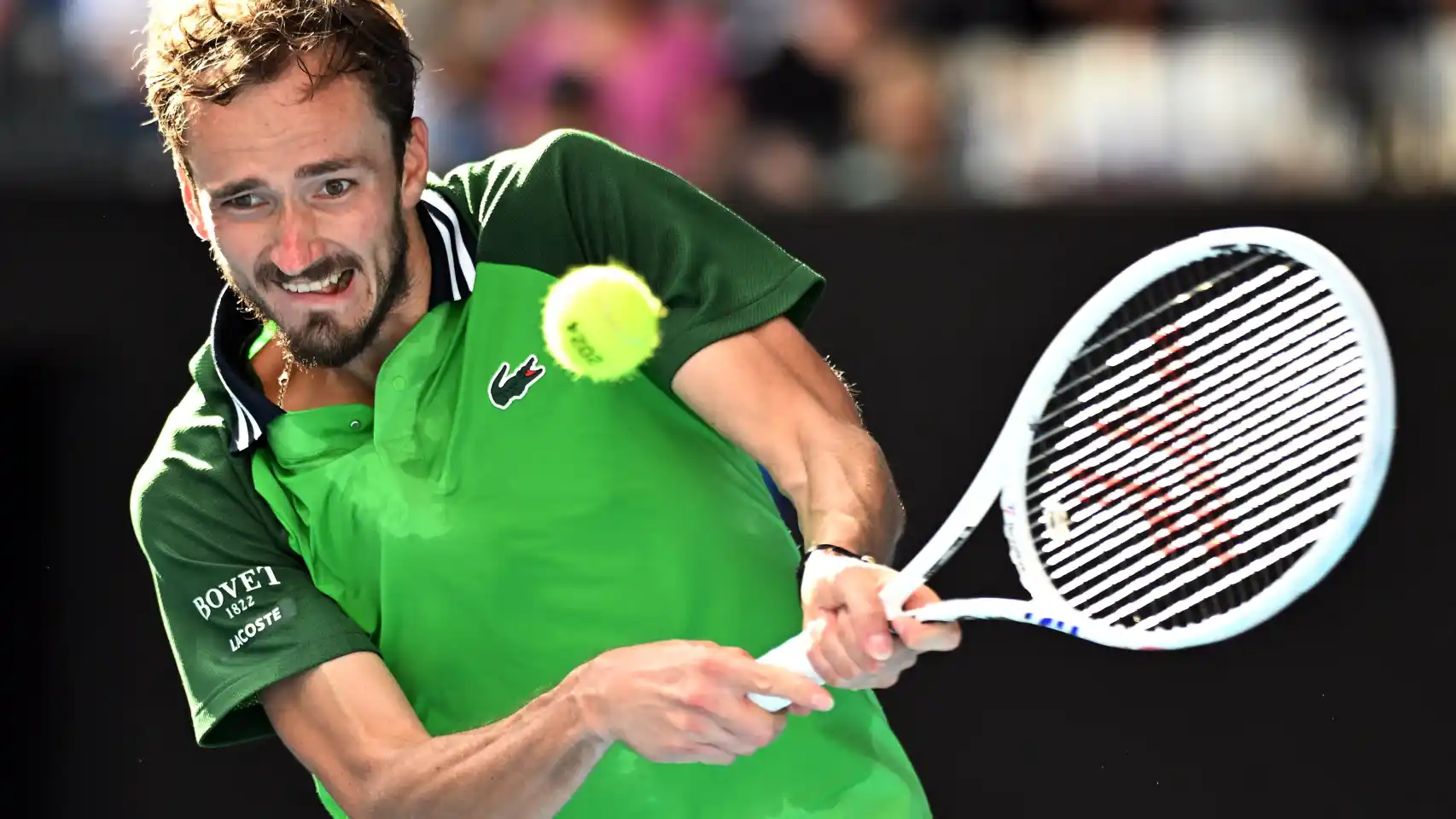 Australian Open 2024: Daniil Medvedev remonta dos sets abajo y se ...