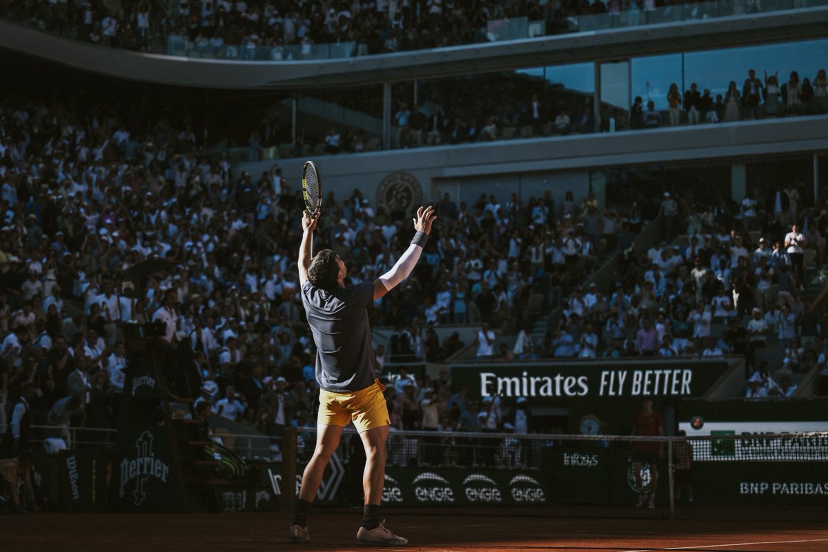 Carlos Alcaraz, séptimo tenista en ganar títulos en todas superficies ...