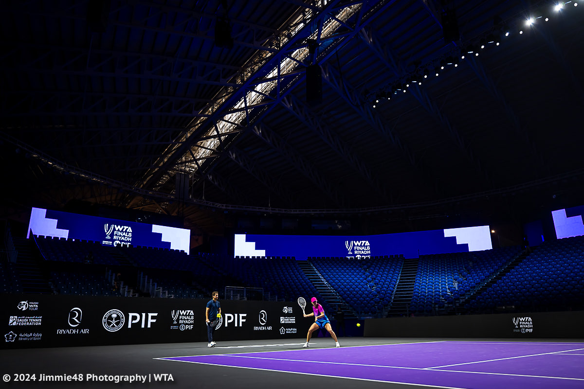 WTA Finals 2024: Iga Swiatek ya se entrena en Riad – Match Tenis