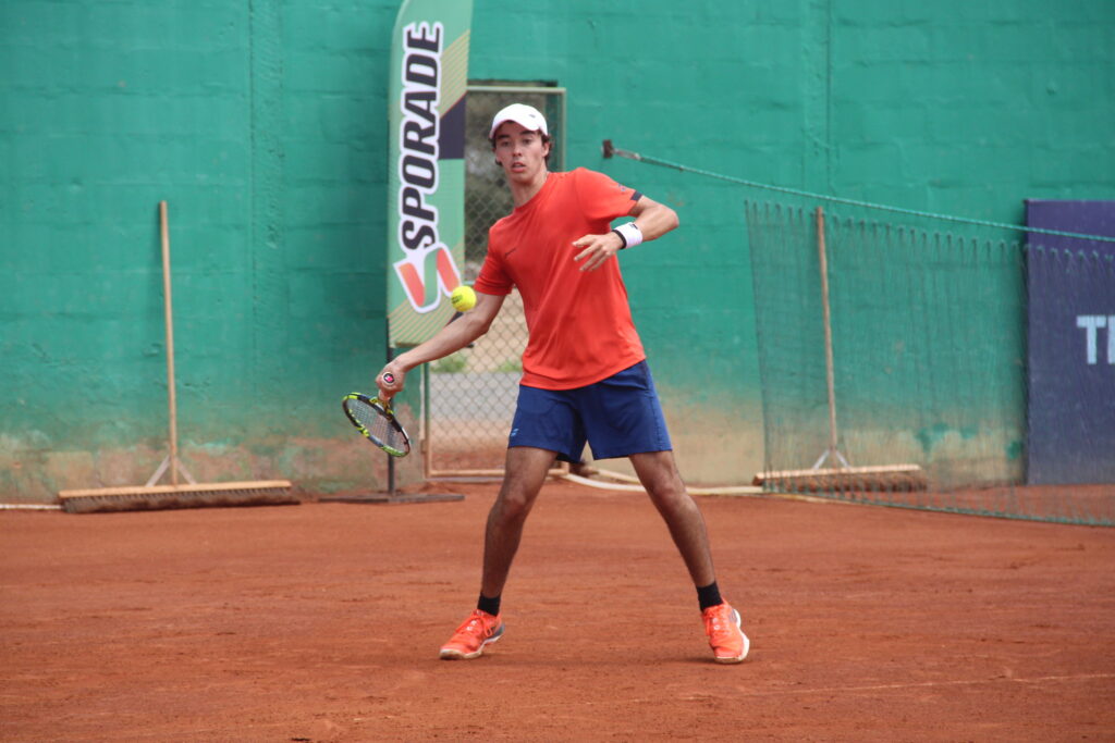 Remontada de Alejandro Arcila para avanzar a los cuartos de final del ...
