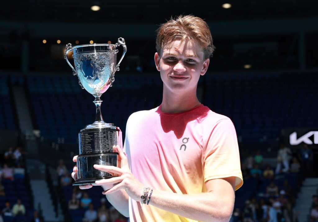 Henry Bernet continúa los pasos de Federer y es campeón del Australian ...