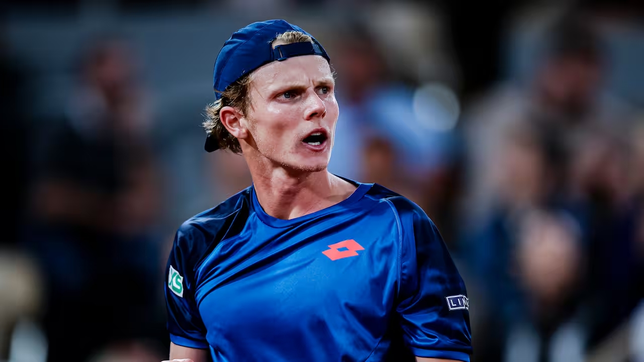 Jesper de Jong avanza a sus primeros cuartos ATP en Montpellier