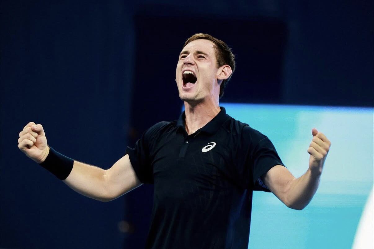 Valentin Royer sigue sorprendiendo y es finalista del ATP 250 Hangzhou ...